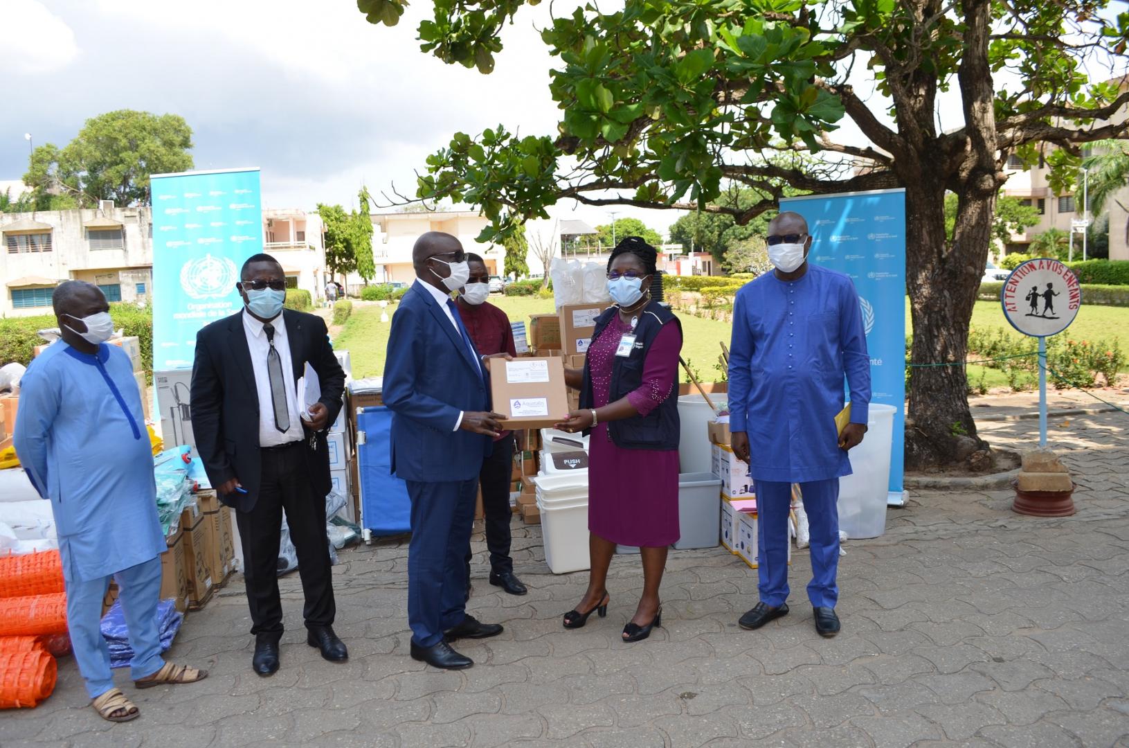 L’OMS appuie le Ministère de la Santé à lutter contre l’épidémie de choléra en cours au Bénin ...